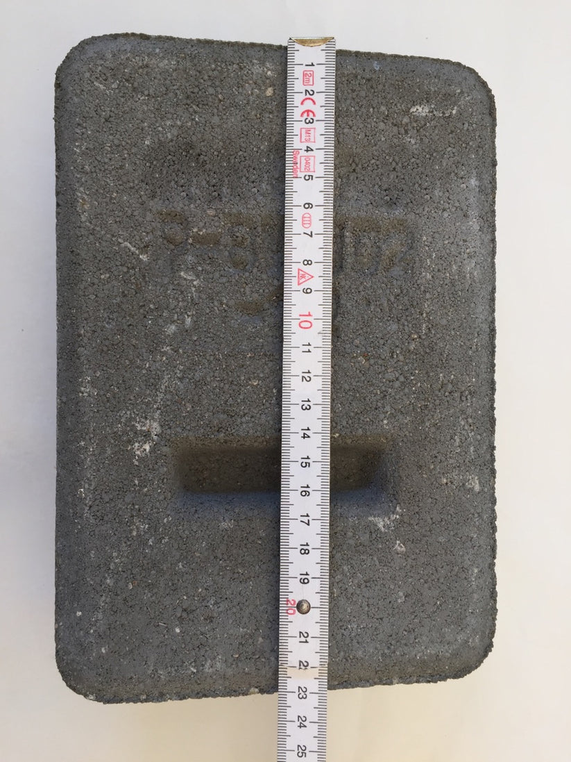 Schornsteinklappe aus Beton – Kaminladen